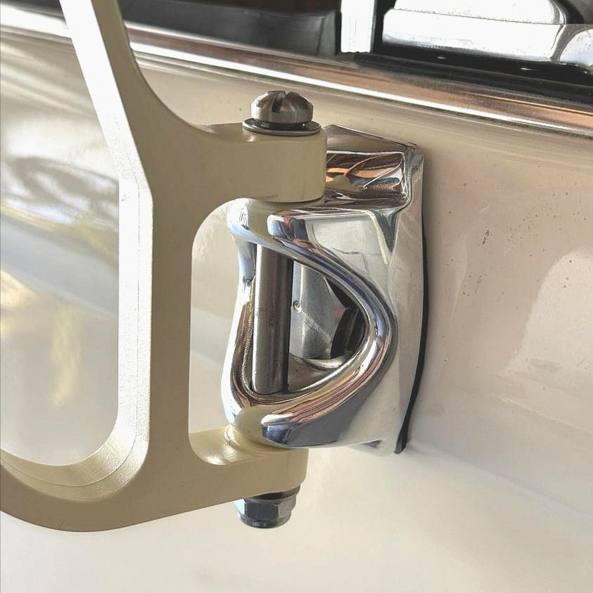NEW Baywindow Commercial Mirrors and Arms (pair) – Hayburner